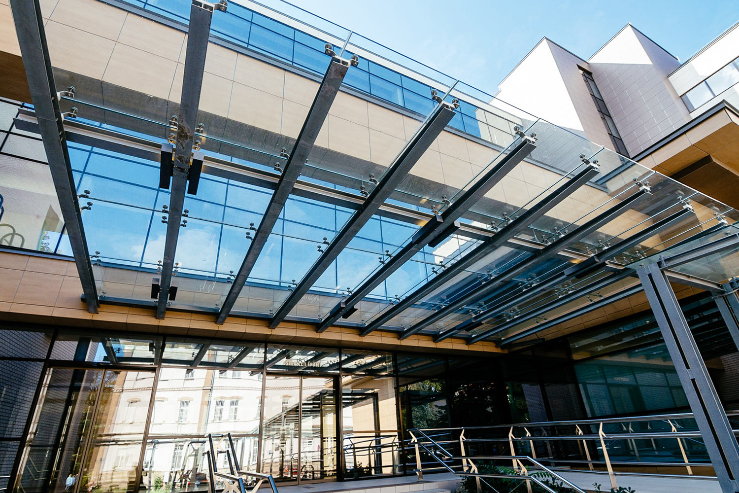 GLASS CANOPIES | Glass Project Solutions LTD